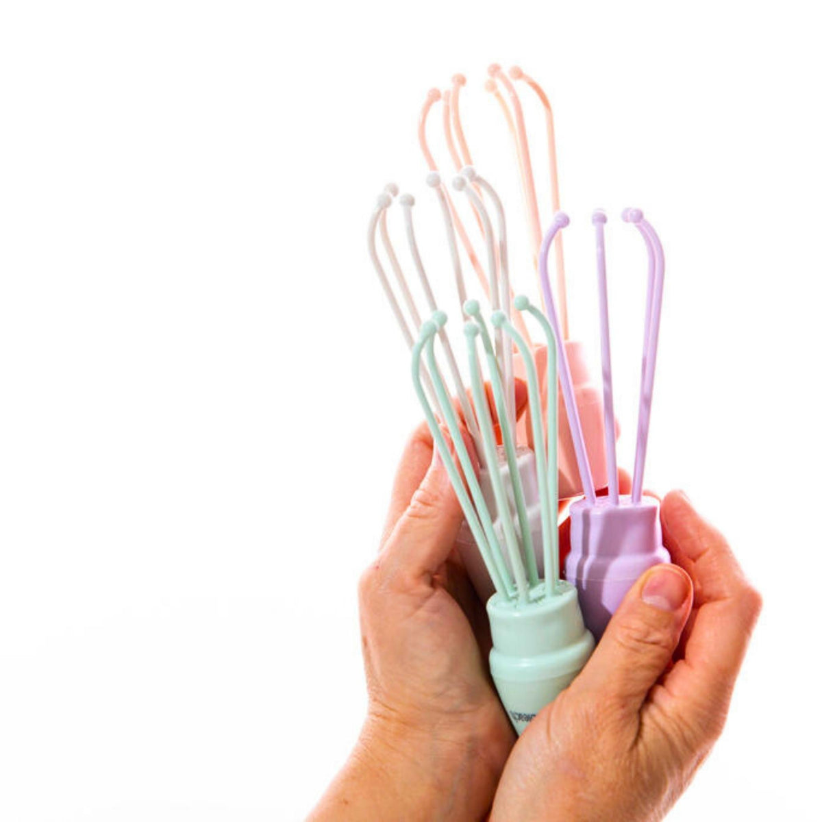 TINT WHISK MADE FROM RECYCLED PLASTICS